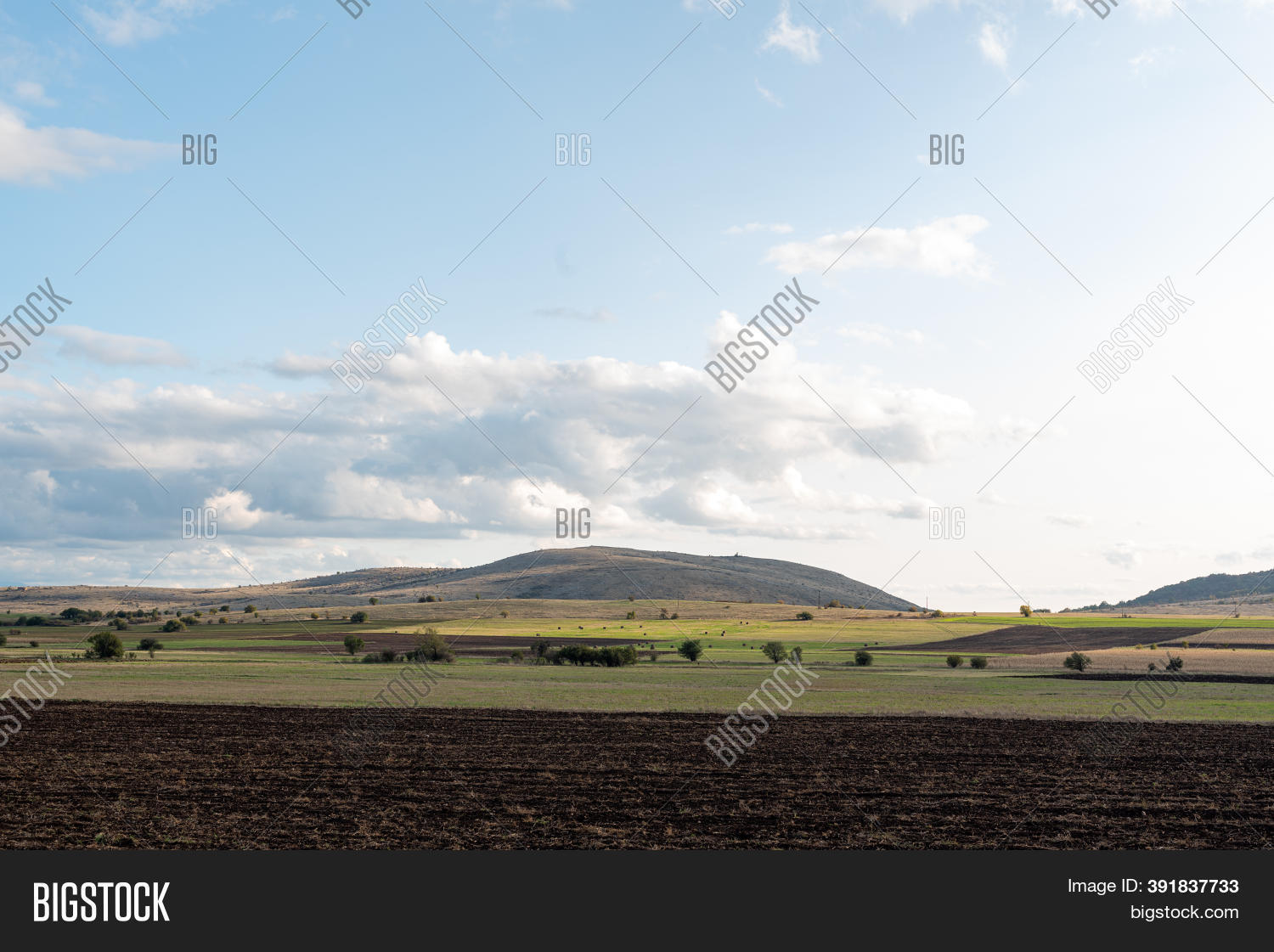 Large Farmland Hills Image & Photo (Free Trial) | Bigstock