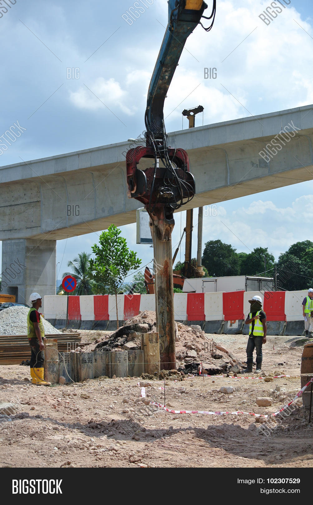 Retaining Wall Steel Image & Photo (Free Trial) | Bigstock