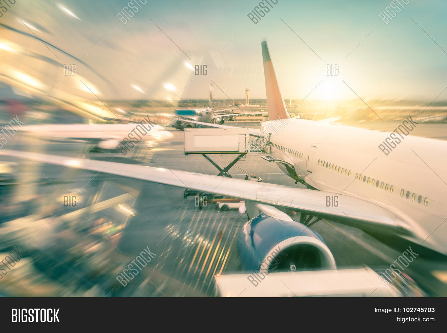 Airplane Terminal Gate Image & Photo (Free Trial) | Bigstock