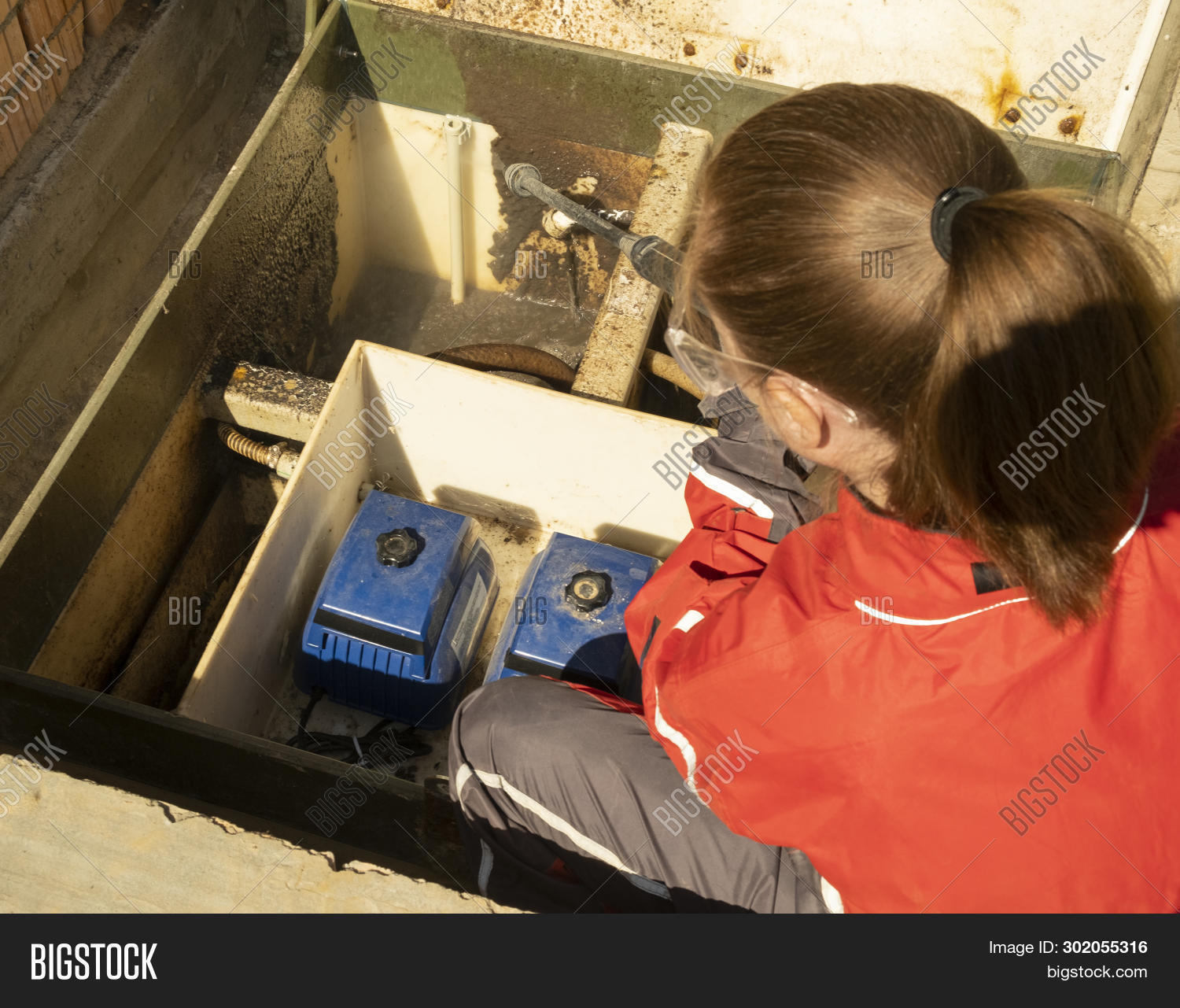 Girl Plumber Cleans Image & Photo (Free Trial) | Bigstock