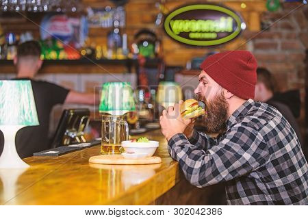 Man Beard Eat Burger Image & Photo (Free Trial) | Bigstock