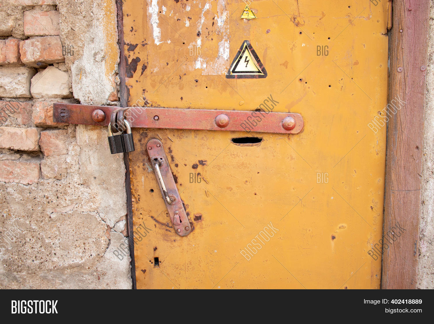 Locked Old Rusty Image & Photo (Free Trial) | Bigstock