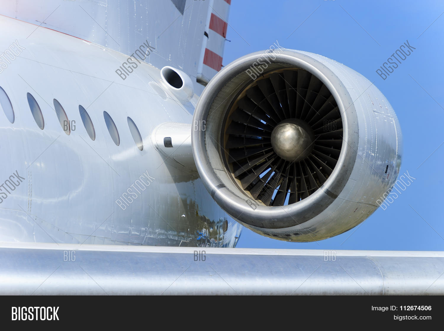 Engine Passenger Plane Image & Photo (Free Trial) | Bigstock