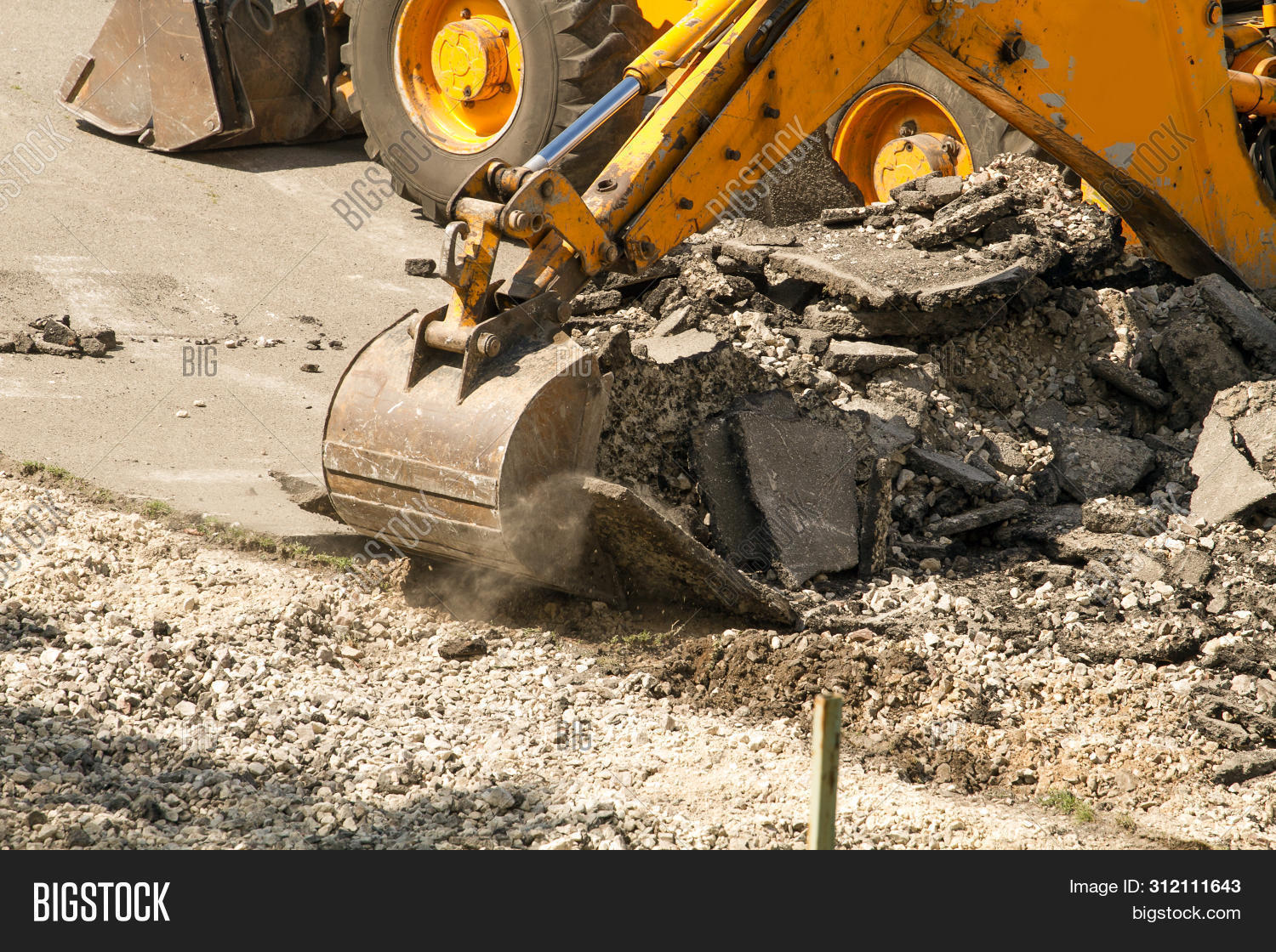 Yellow Excavator Dig Image & Photo (Free Trial) | Bigstock
