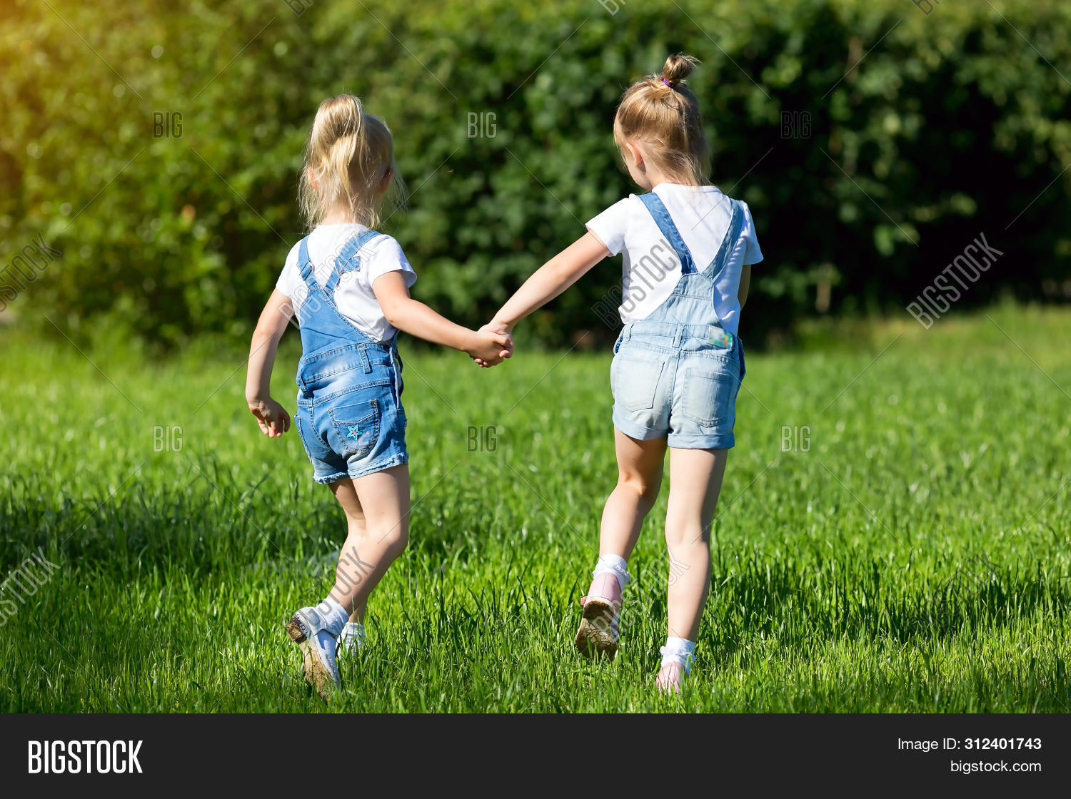2 Little Girls Running