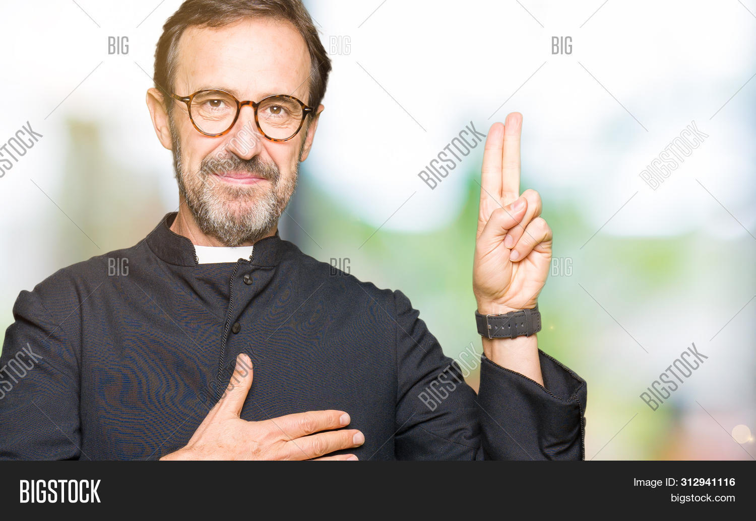 Imagen y foto Middle Age Priest (prueba gratis) | Bigstock