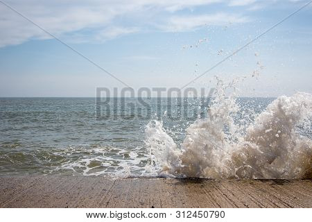 Splash. Sea Water Image & Photo (Free Trial) | Bigstock