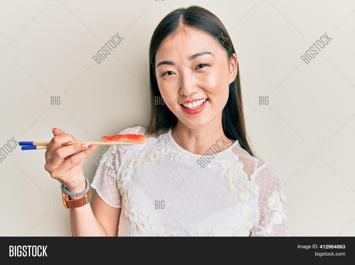 Young Chinese Woman Image & Photo (Free Trial) | Bigstock
