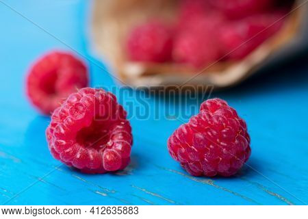 Red Raspberries Images, Illustrations & Vectors (Free) - Bigstock