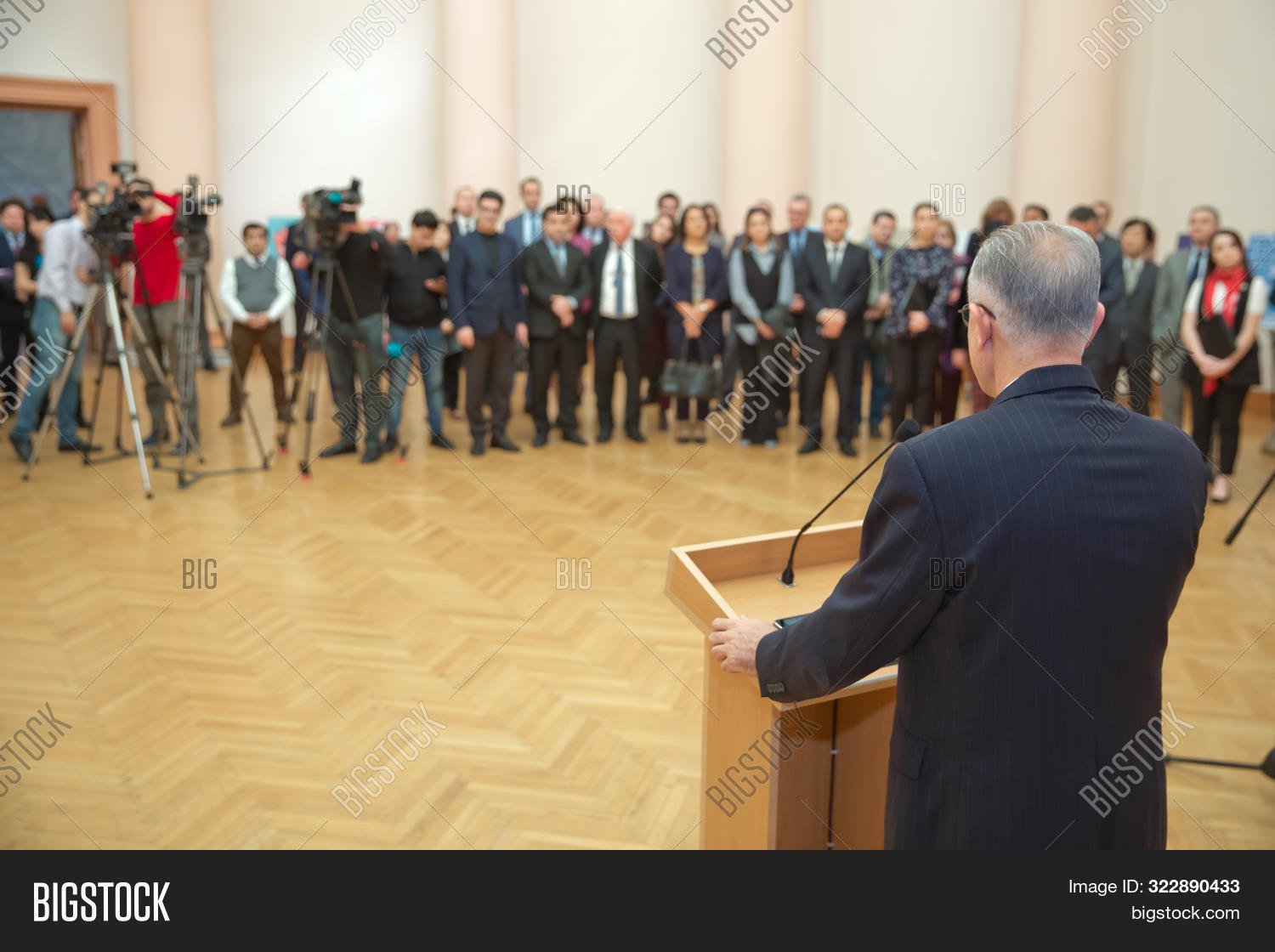 Speaker Giving Talk On Image & Photo (Free Trial) | Bigstock