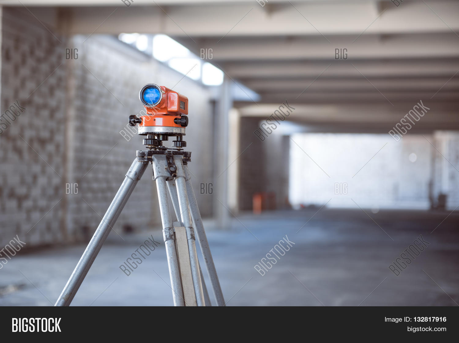 Leveling. Theodolite- Image & Photo (Free Trial) | Bigstock