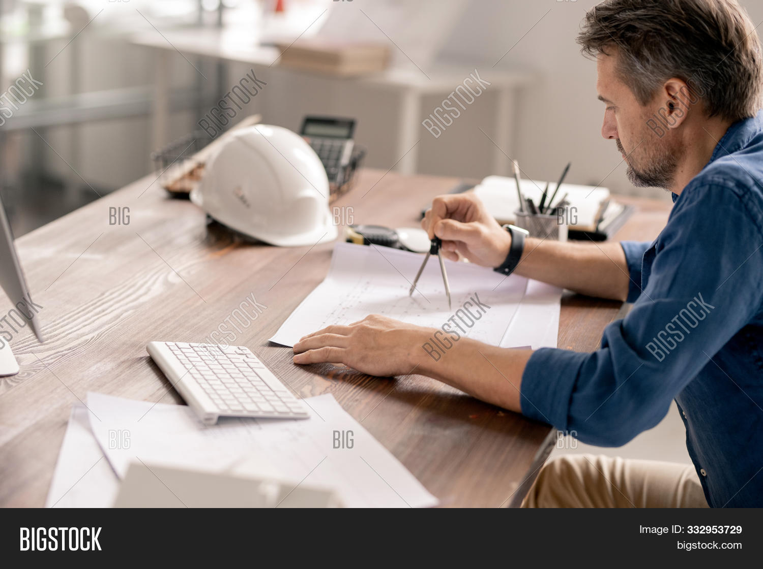 Casual Mature Engineer Image & Photo (Free Trial) | Bigstock