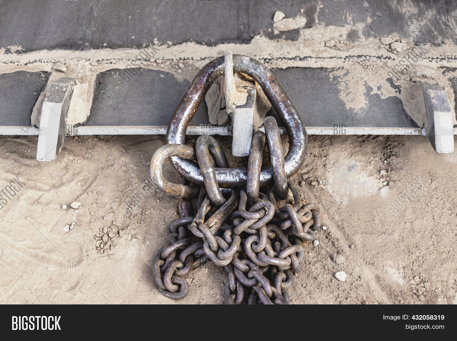 Excavator Lifting Image & Photo (Free Trial) | Bigstock