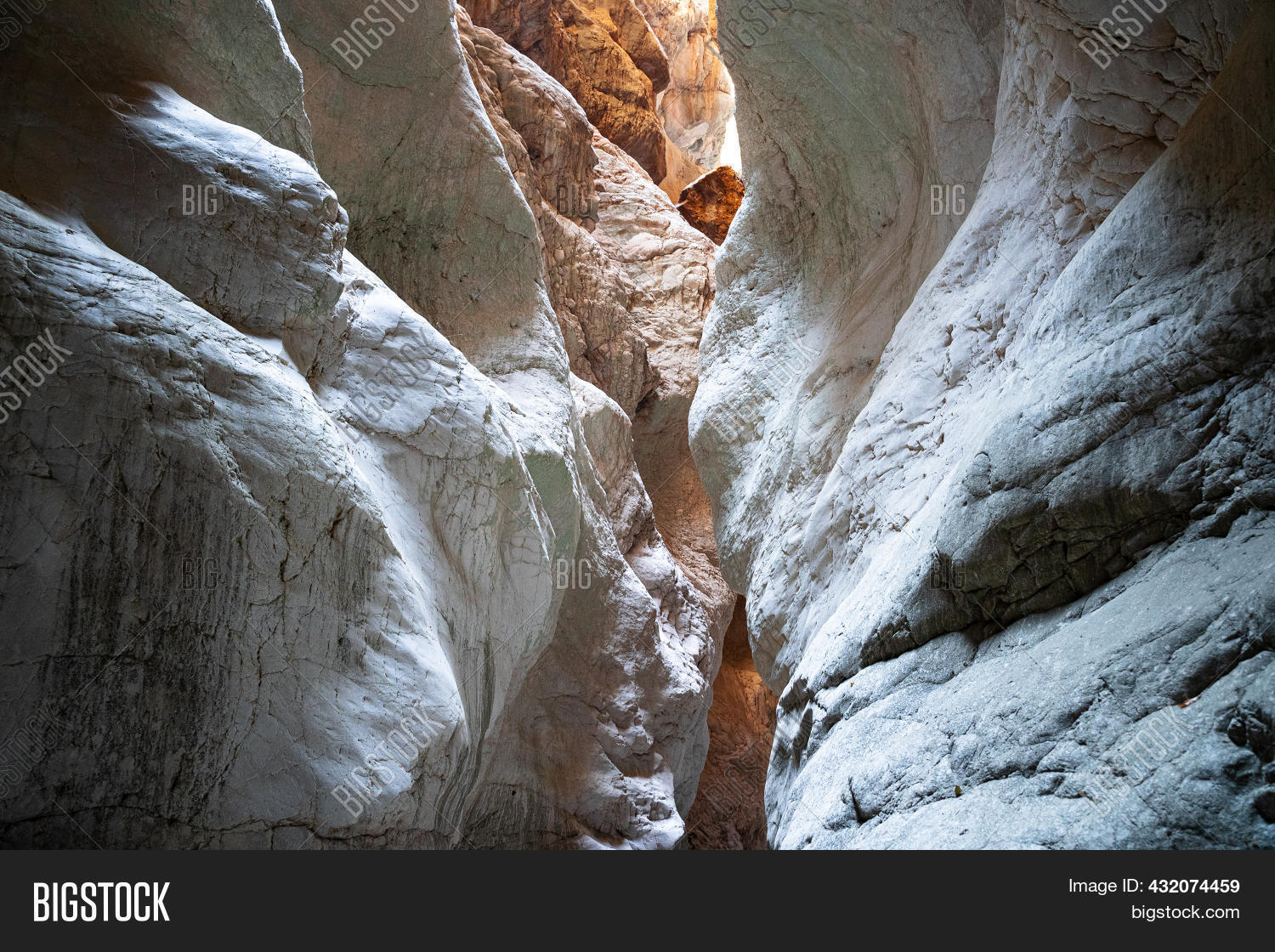 Front View Canyon Image & Photo (Free Trial) | Bigstock