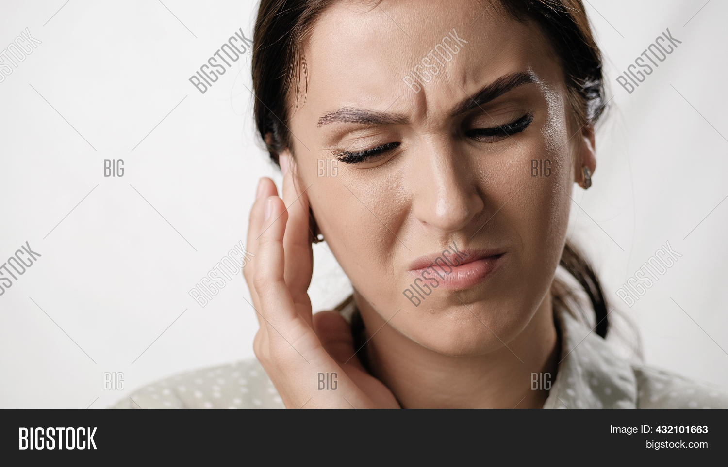 Earache. Suffering Image & Photo (Free Trial) | Bigstock