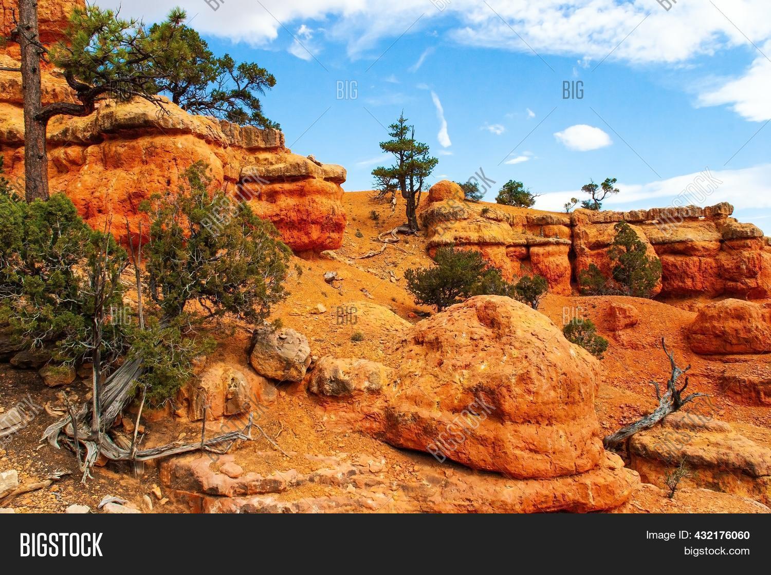 Red Canyon Arches Image & Photo (Free Trial) | Bigstock