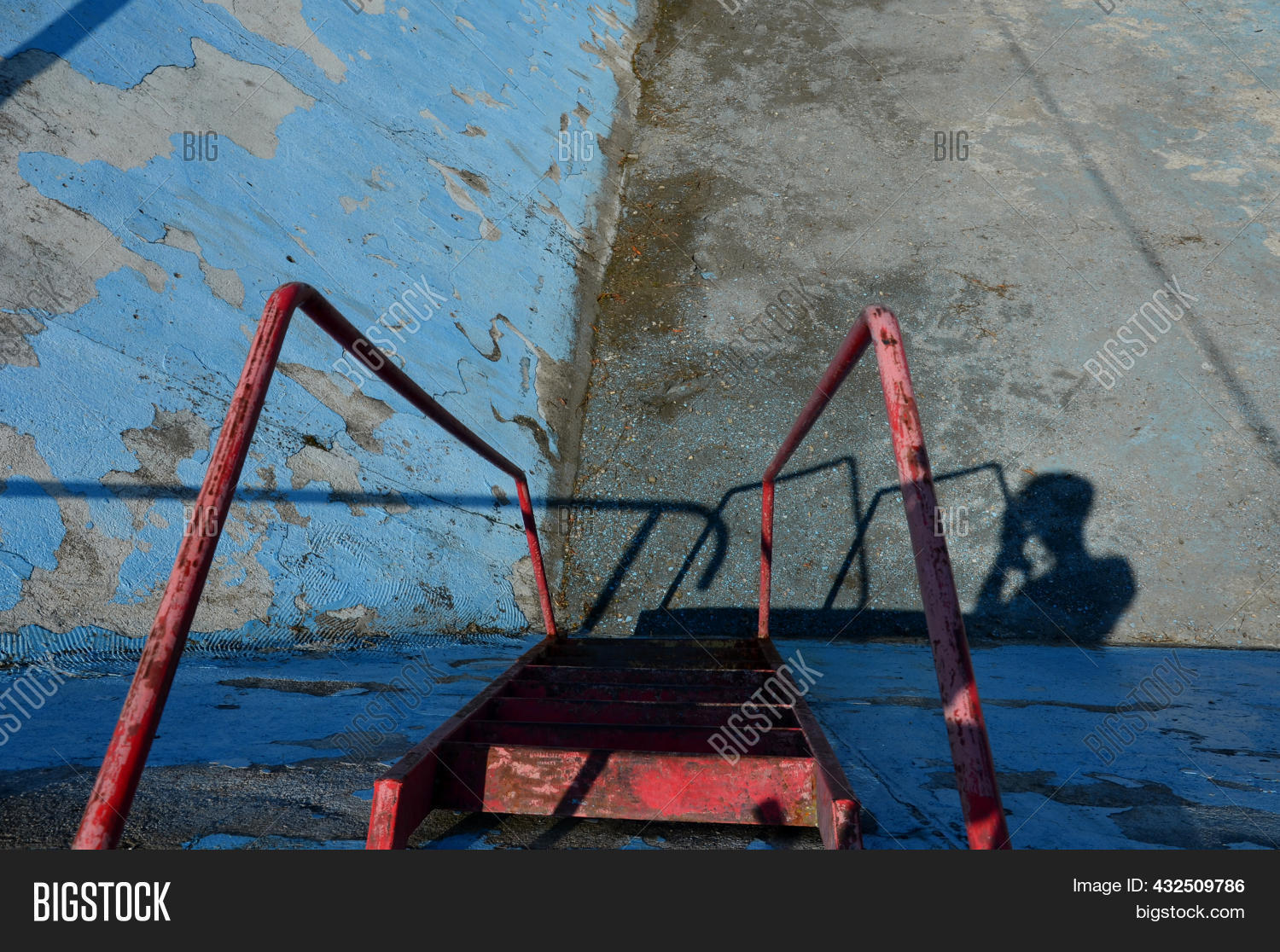 Old Empty Concrete Image & Photo (Free Trial) | Bigstock