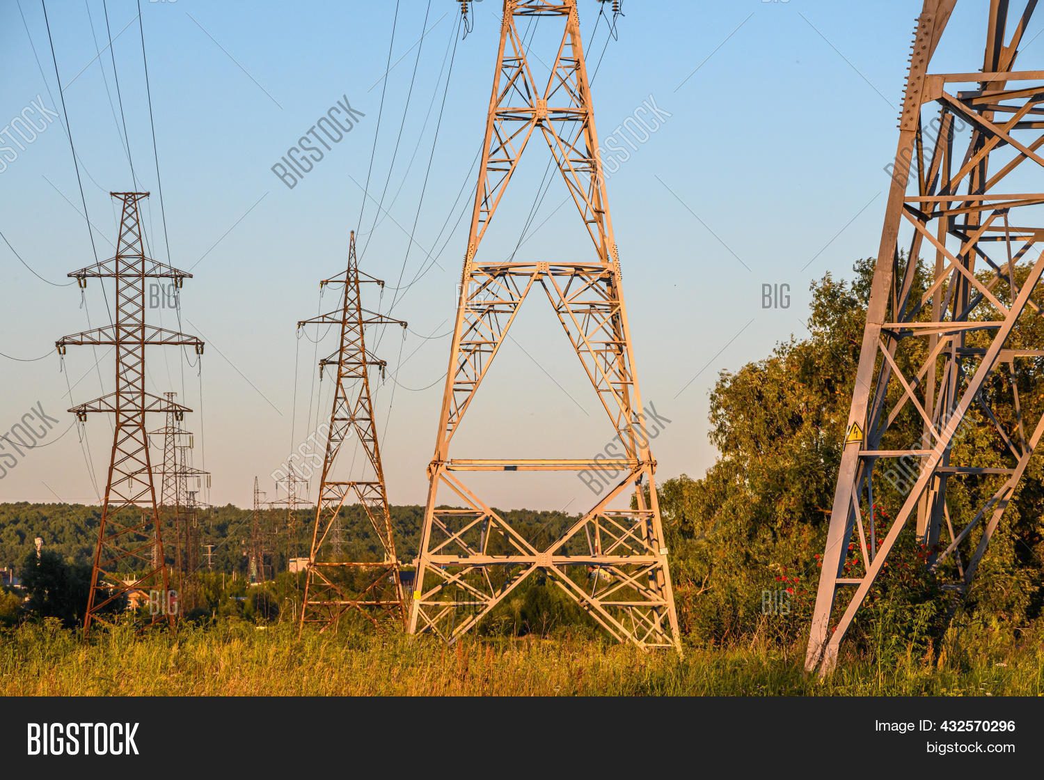 Electrical Pylon High Image & Photo (Free Trial) | Bigstock