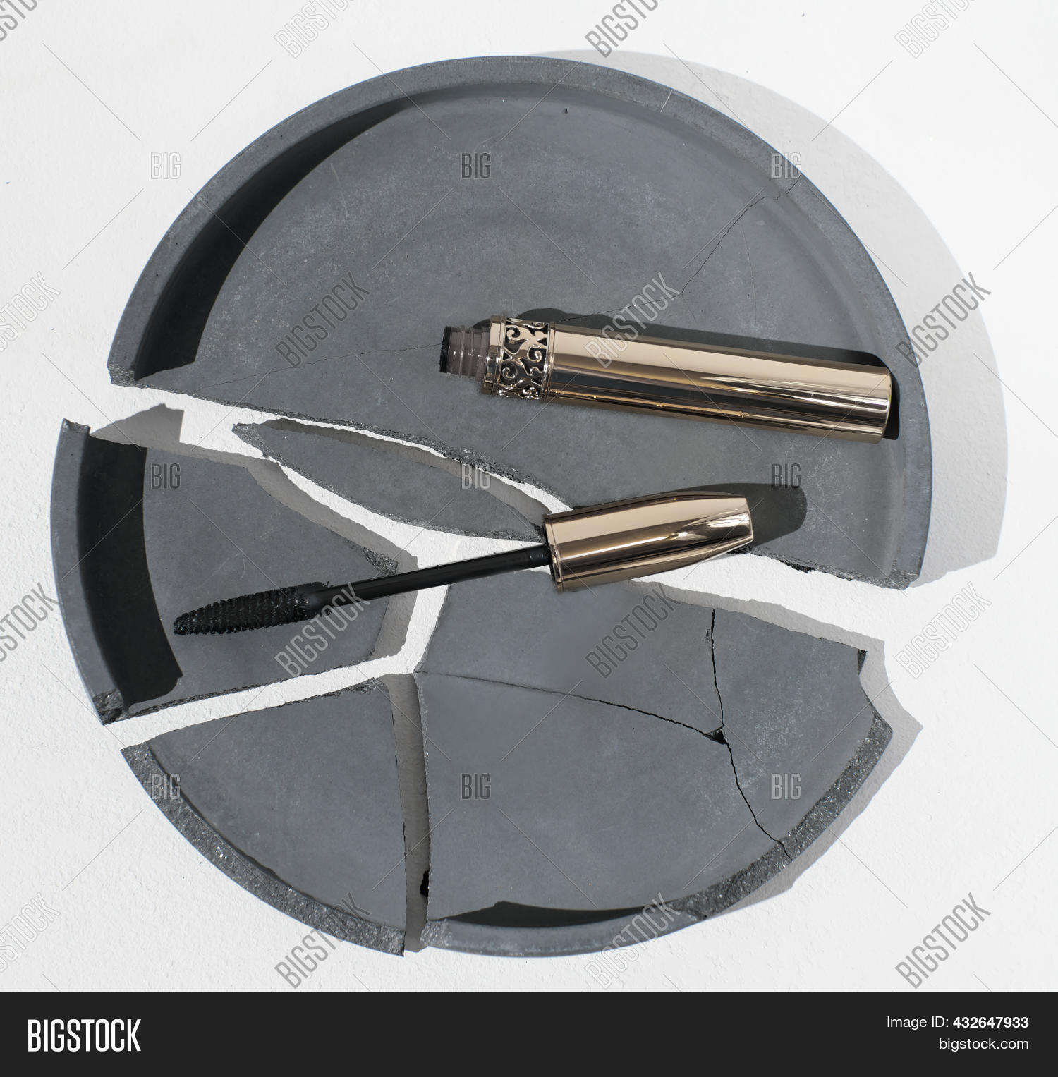 Lash Mascara On Broken Image & Photo (Free Trial) | Bigstock