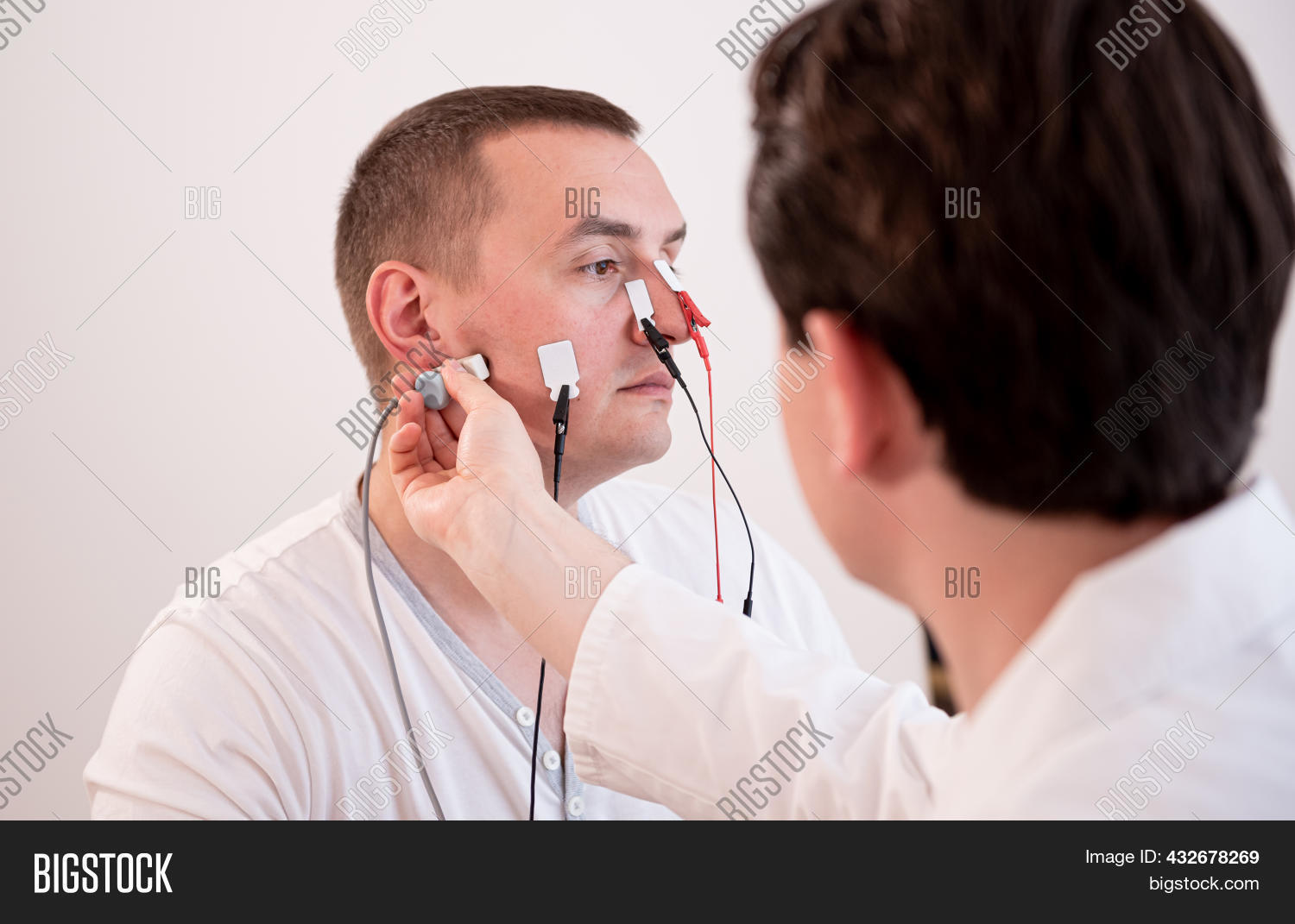 Patient Nerves Testing Image & Photo (Free Trial) | Bigstock
