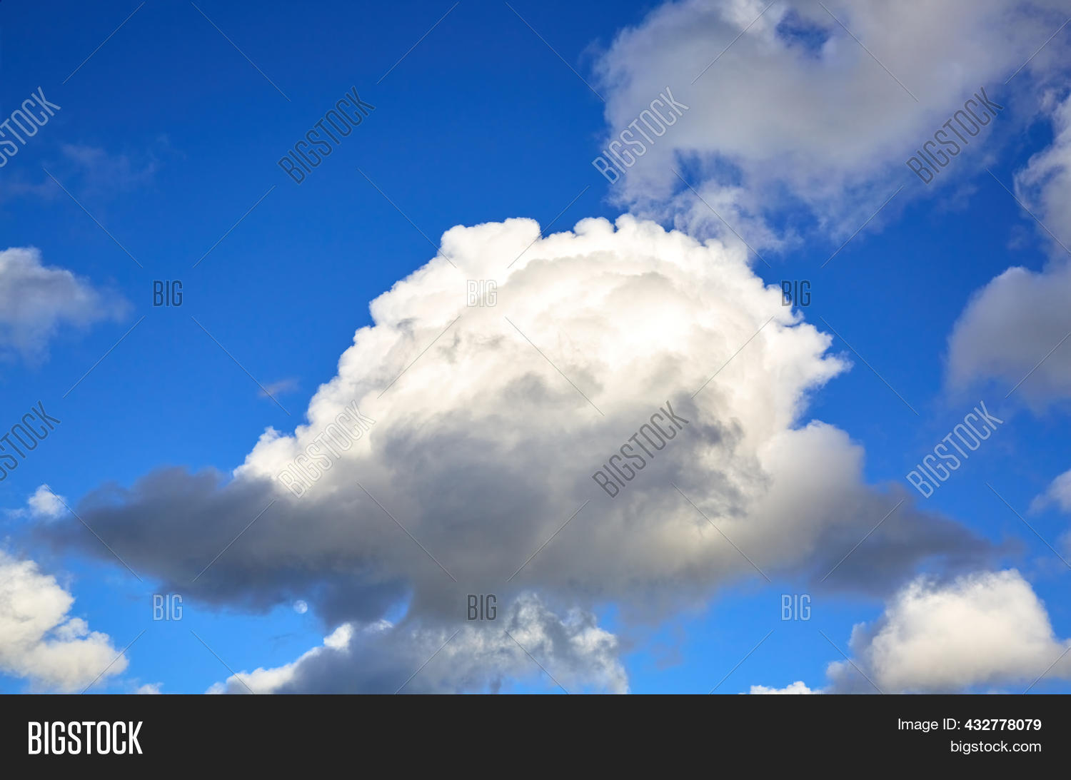 Blue Sky White Cumulus Image & Photo (Free Trial) | Bigstock