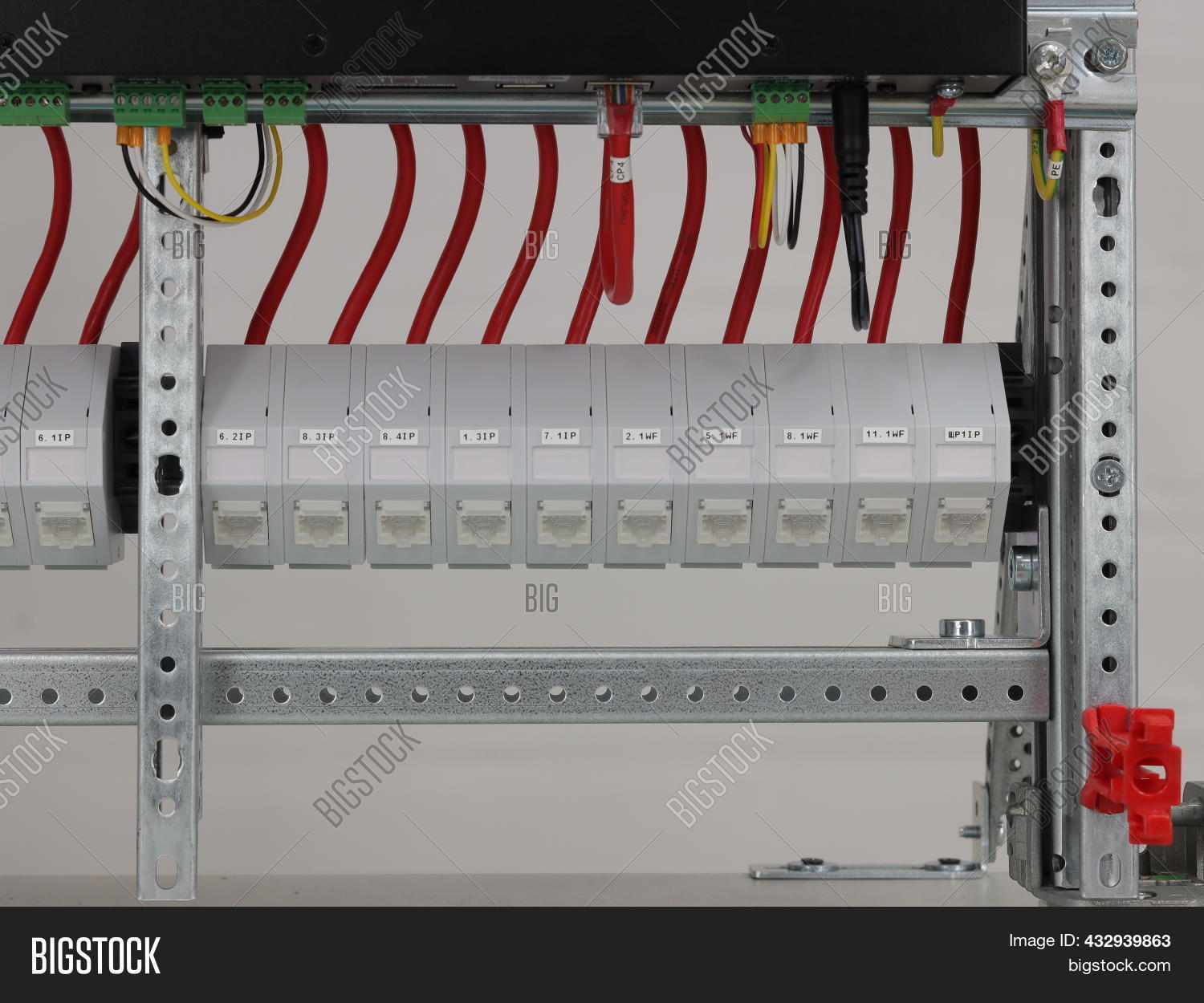 Keystone Connecting Image & Photo (Free Trial) | Bigstock