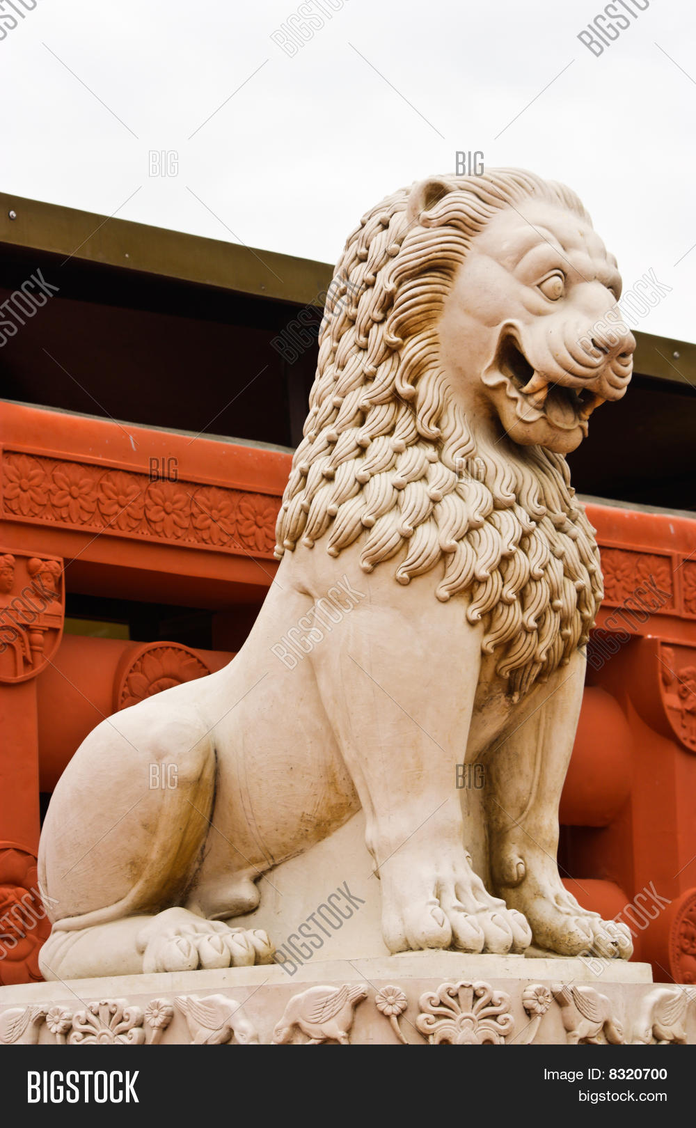 Buddhist Temple Lion Image & Photo (Free Trial) | Bigstock