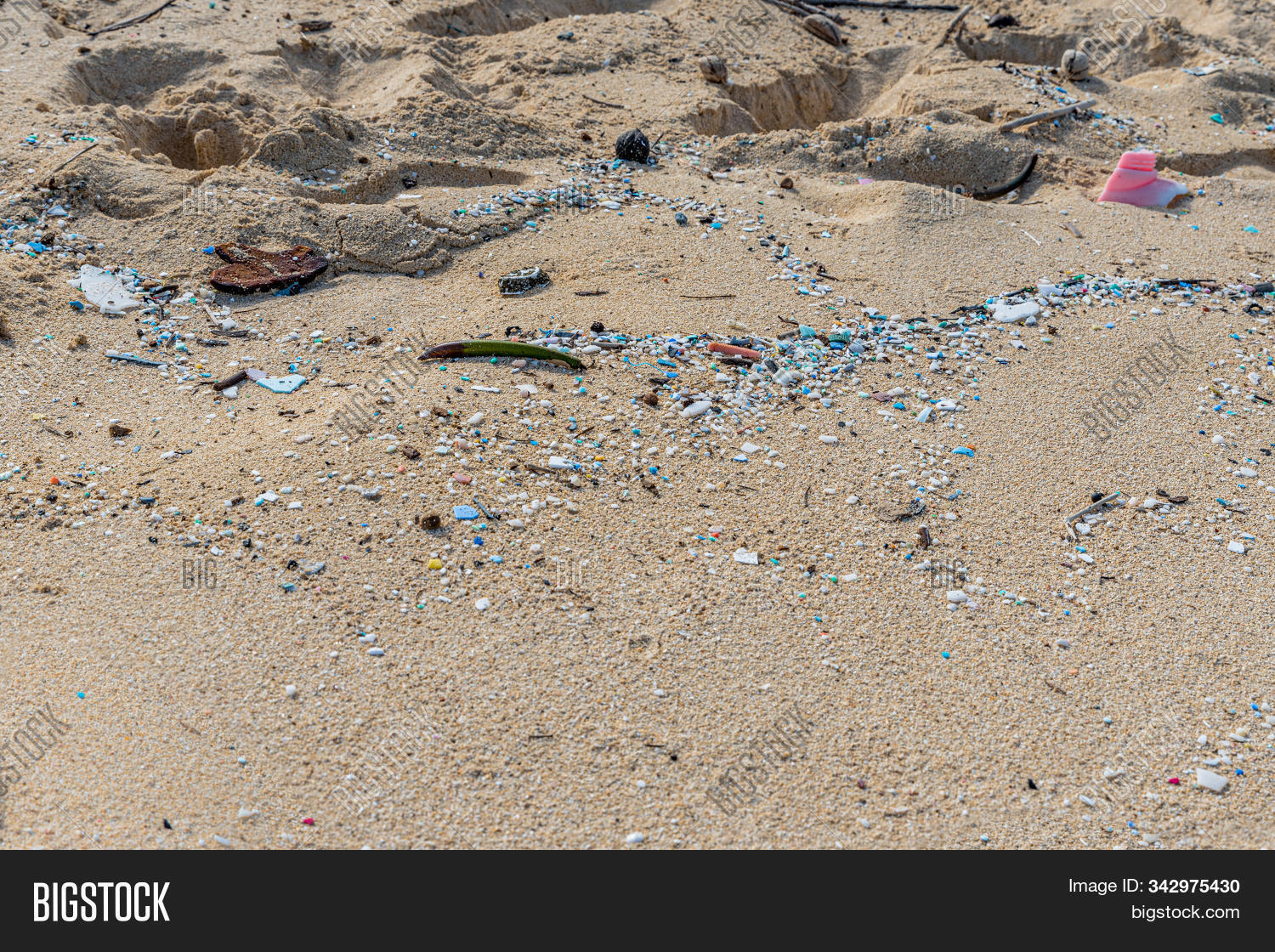 Microplastic Pollution Image & Photo (Free Trial) | Bigstock
