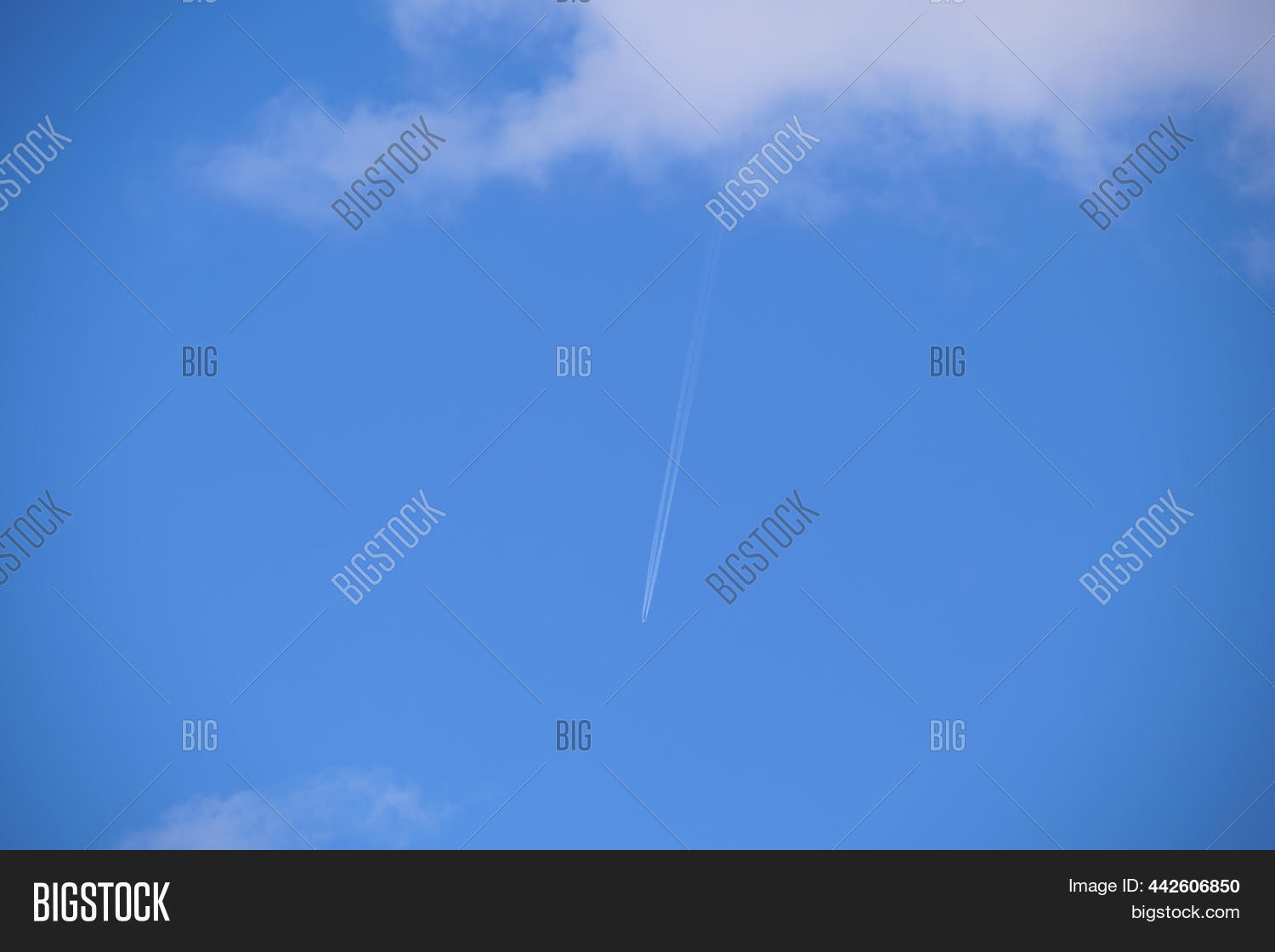 Distant Passenger Jet Image & Photo (Free Trial) | Bigstock