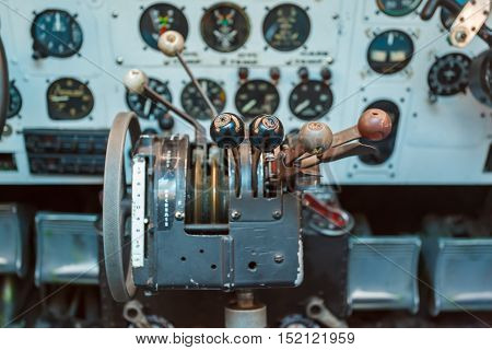 ภาพและภาพถ่าย (ทดลองใช้ฟรี) | Bigstock