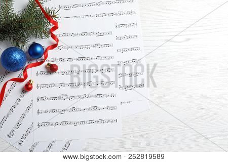 Christmas Music Notes Background Images, Illustrations & Vectors (Free ...