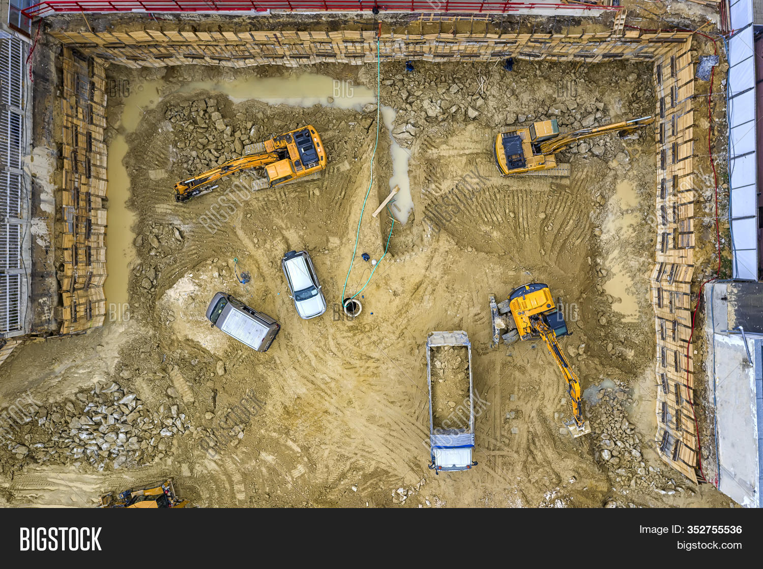 Heavy Construction Image & Photo (Free Trial) | Bigstock