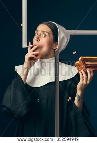 Medieval Young Woman Image & Photo (Free Trial) | Bigstock
