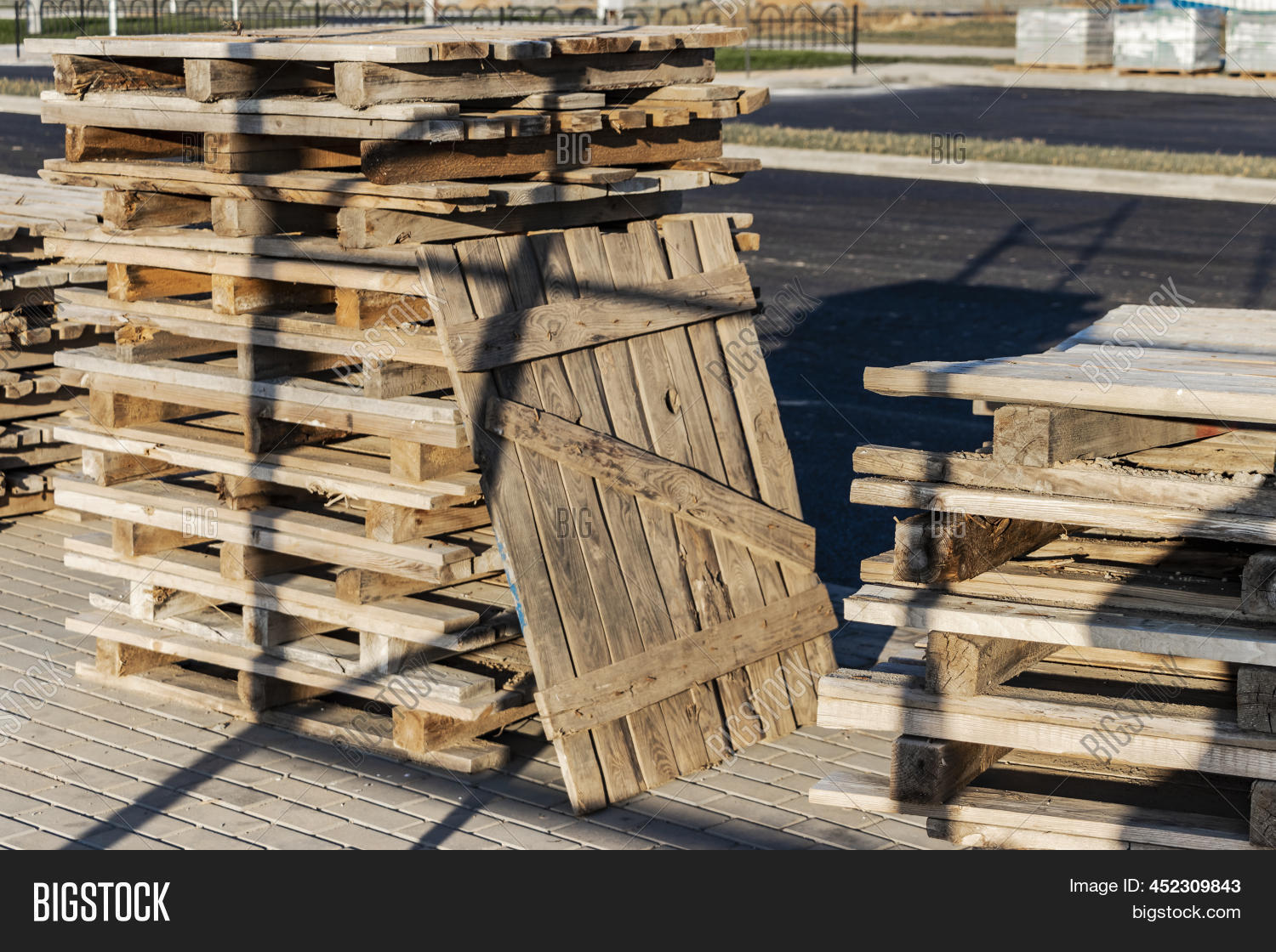 Empty Pallets Image & Photo (Free Trial) | Bigstock