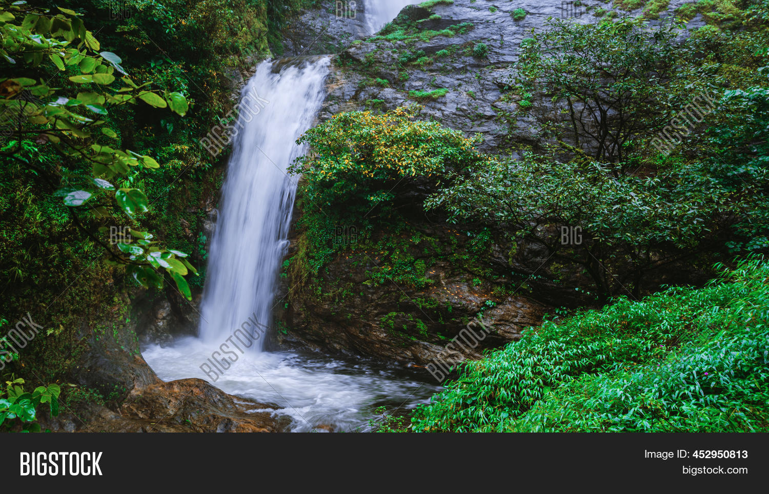 Travel Highest Image & Photo (Free Trial) | Bigstock