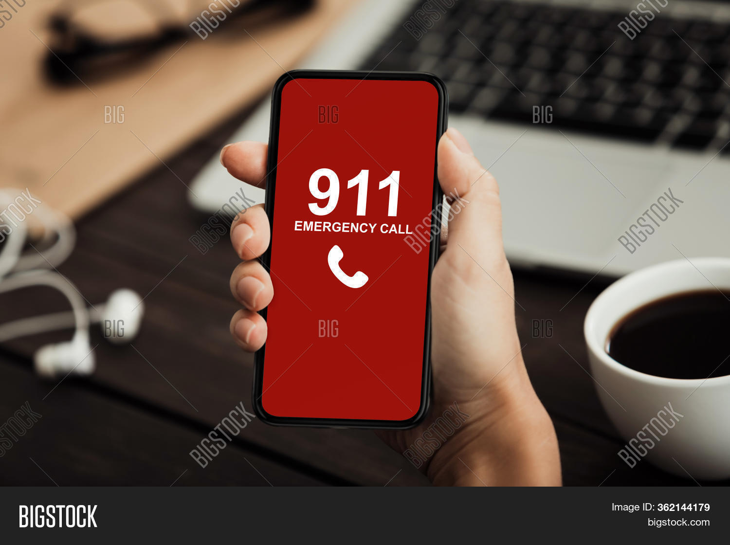 Emergency Call Concept Image & Photo (Free Trial) | Bigstock