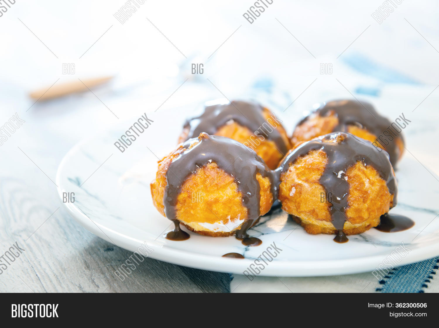 Profiterole Vanilla Image & Photo (Free Trial) | Bigstock