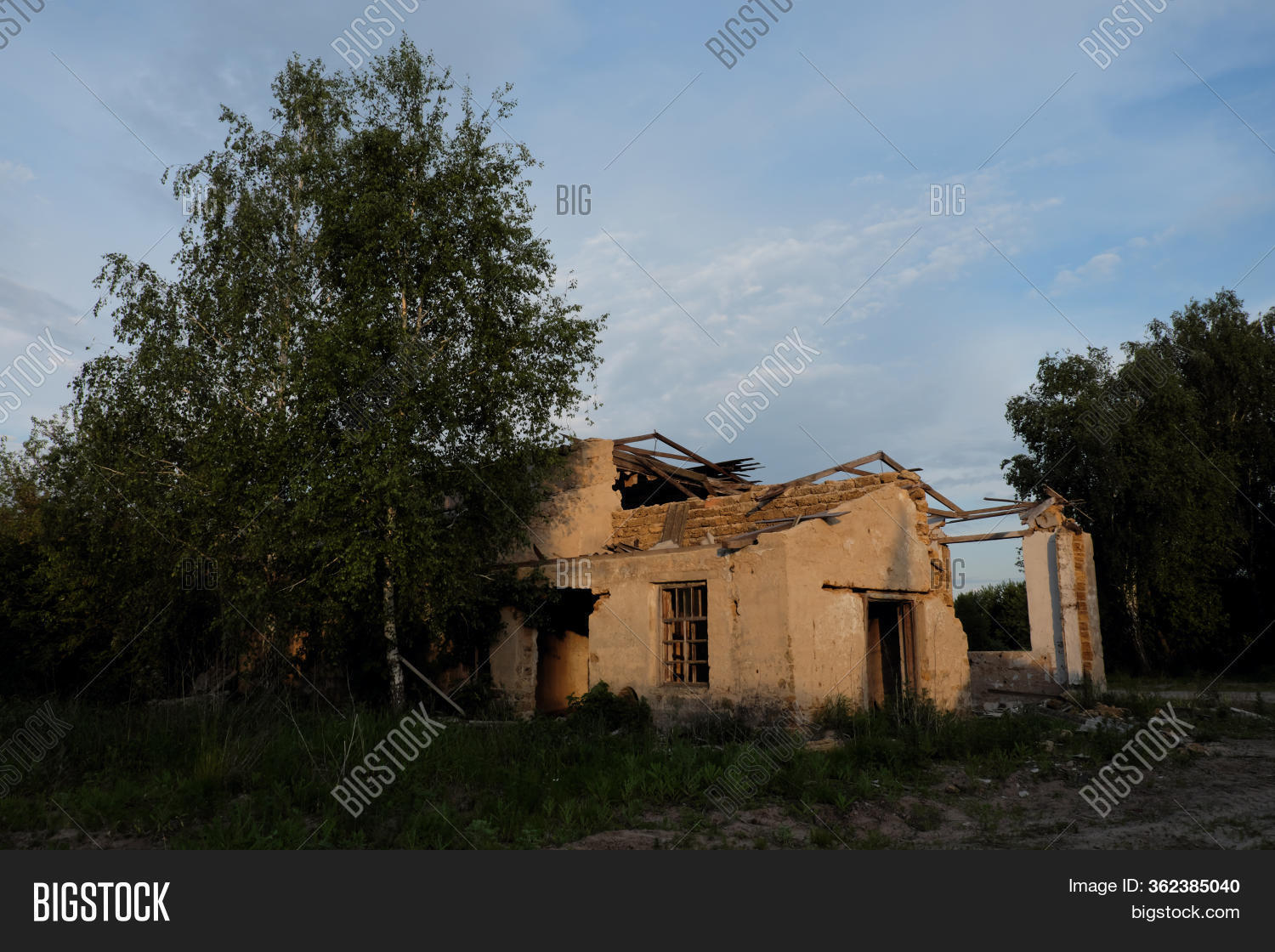 Old Destroyed Image & Photo (Free Trial) | Bigstock
