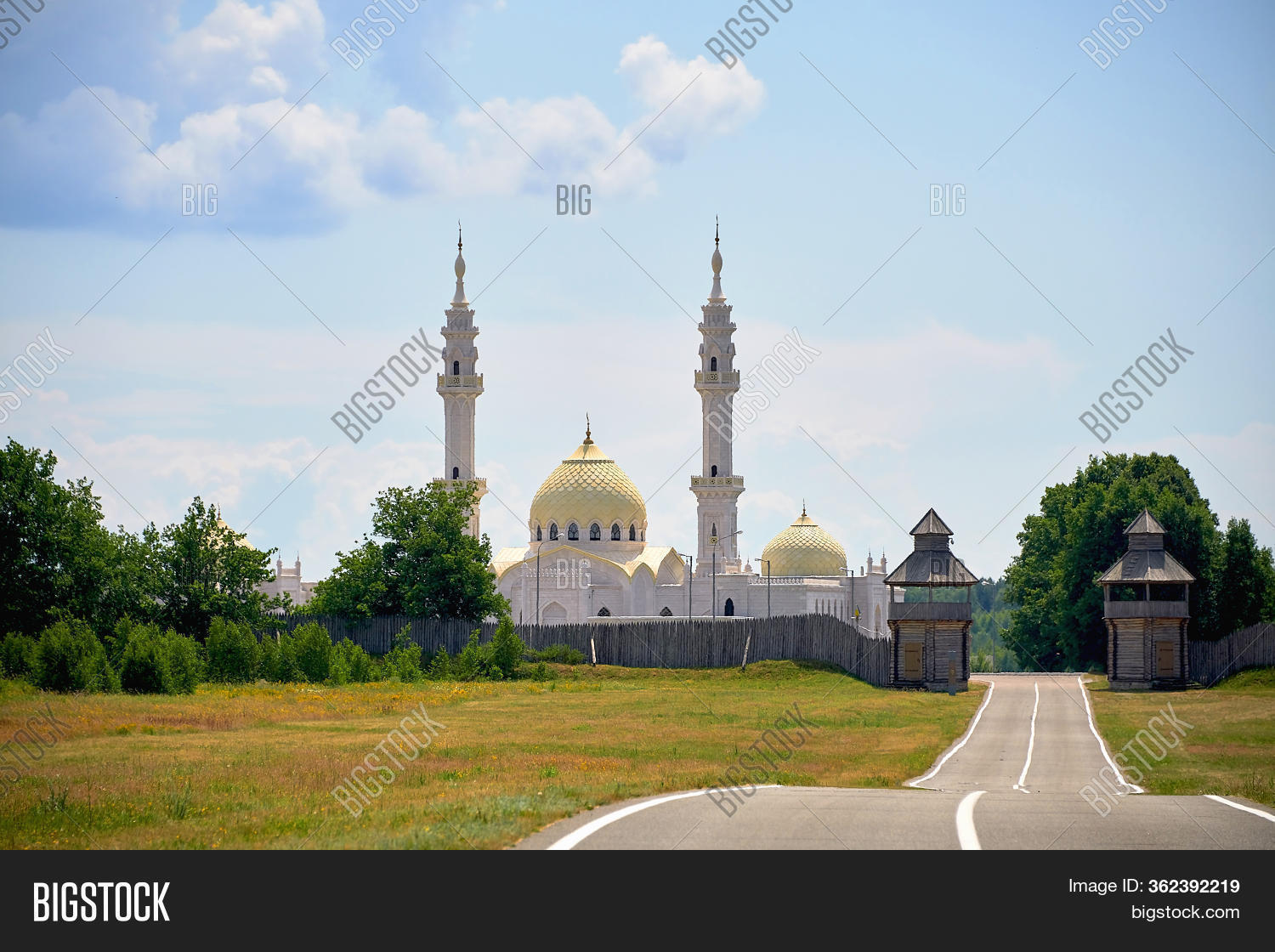Beautiful White Mosque Image & Photo (Free Trial) | Bigstock