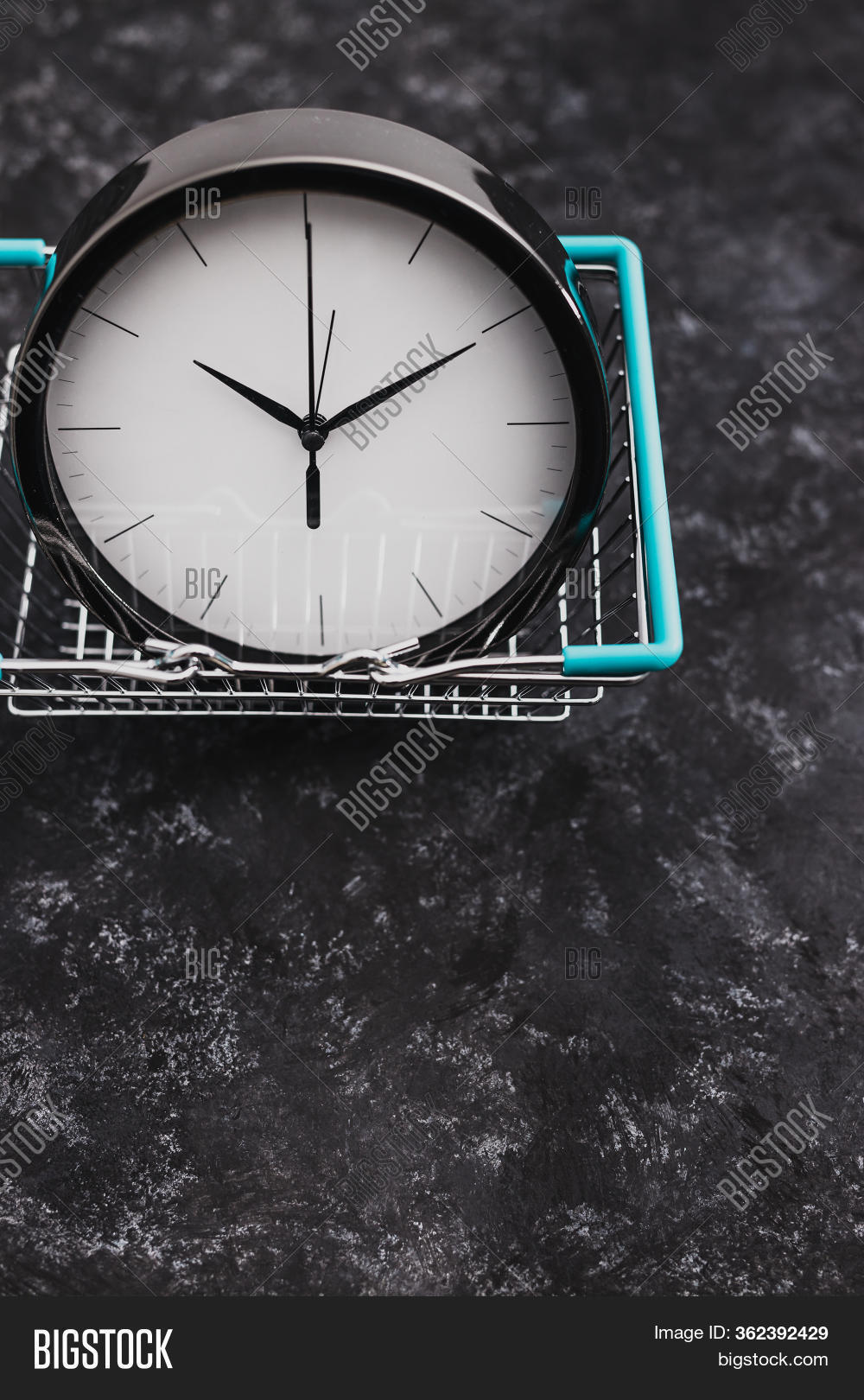 Flash Sales Time Image & Photo (Free Trial) | Bigstock