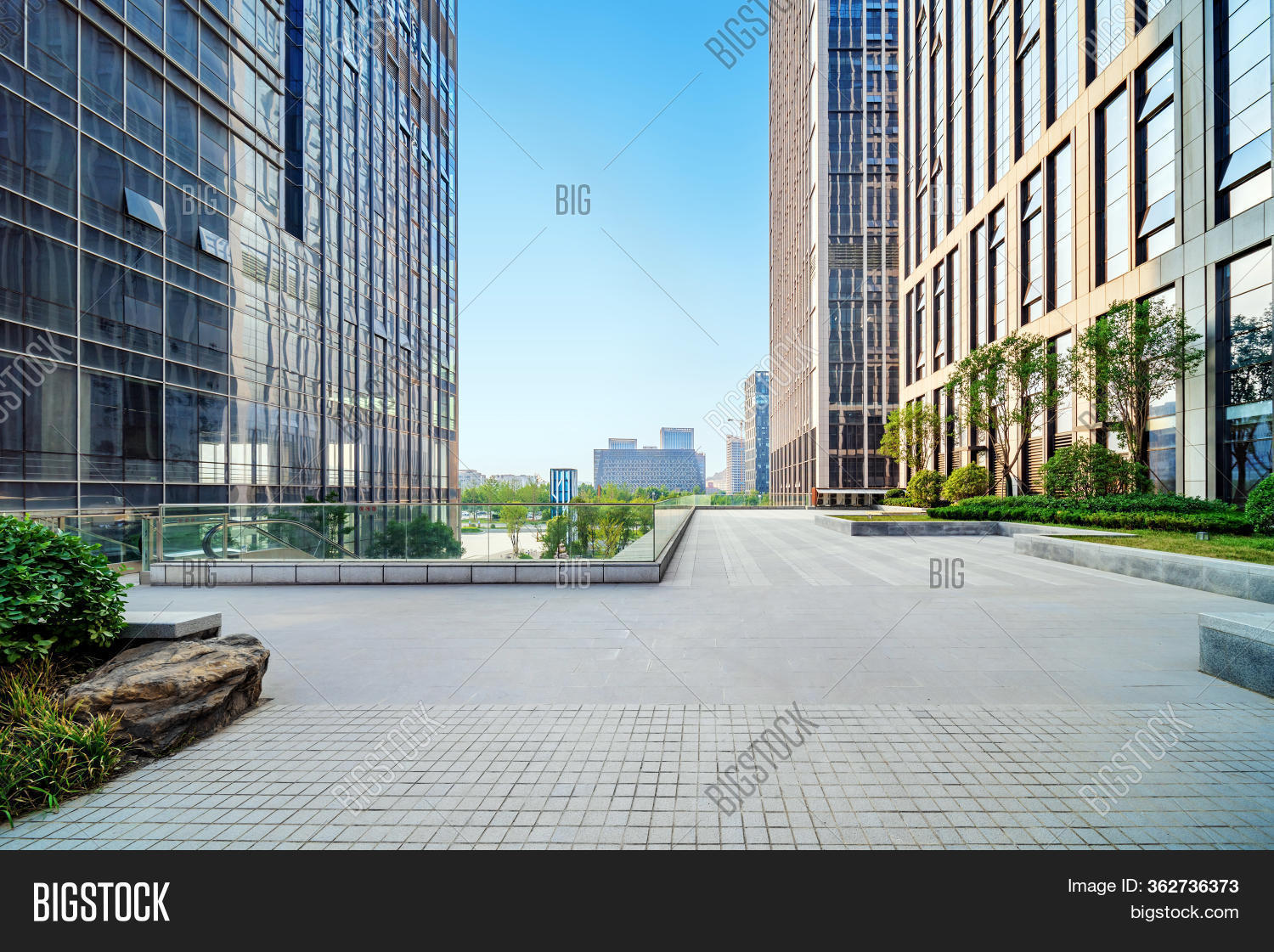 Square Modern Image & Photo (Free Trial) | Bigstock