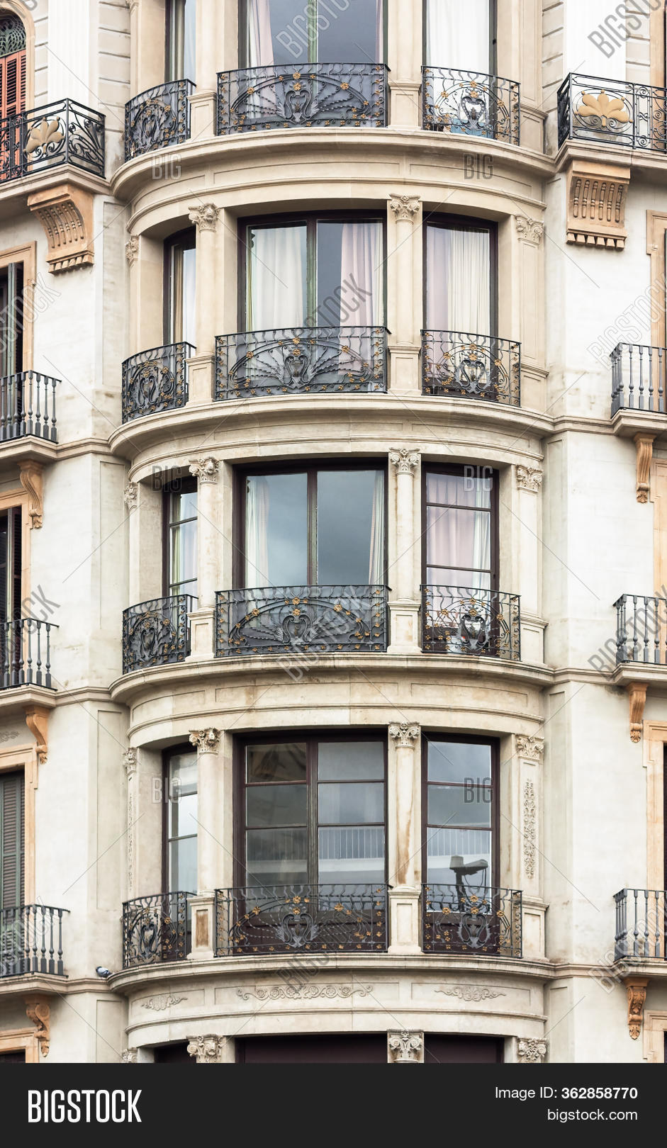 Facade House Round Image & Photo (Free Trial) | Bigstock