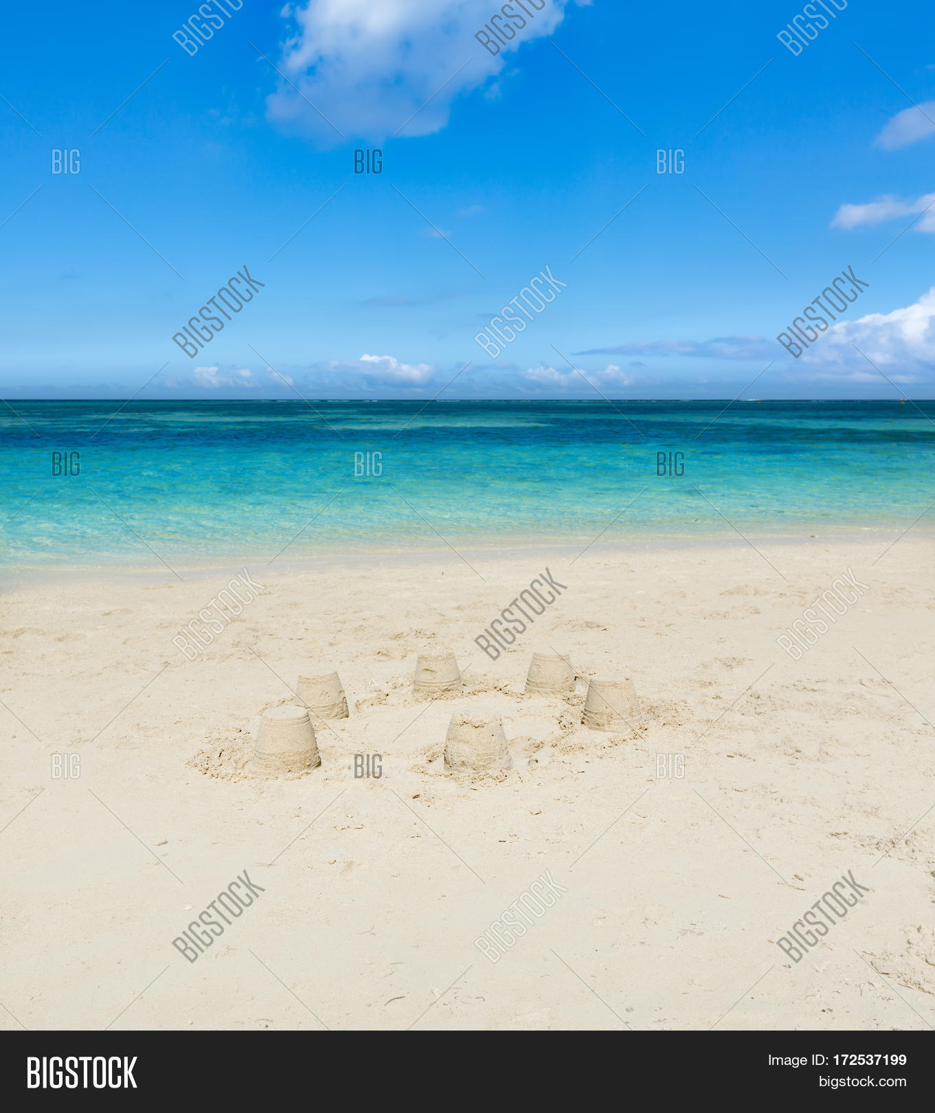 Sandy Tropical Wolmar Image & Photo (Free Trial) | Bigstock