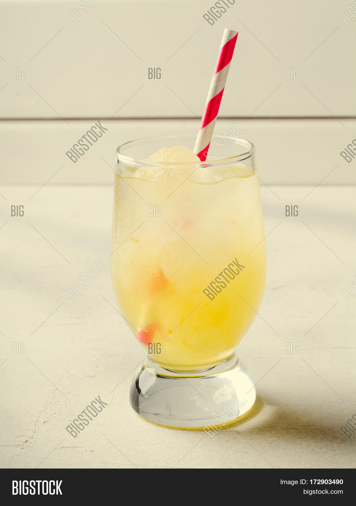 Ice Lemonade Cocktail Image & Photo (Free Trial) | Bigstock