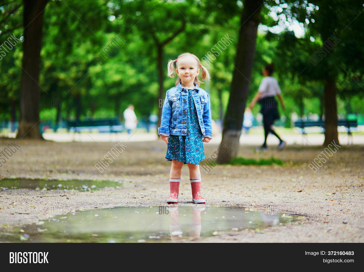 Child Wearing Red Rain Image & Photo (Free Trial) | Bigstock