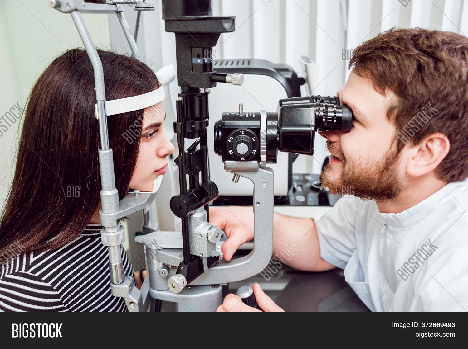 Slit Lamp Examination Image & Photo (Free Trial) | Bigstock