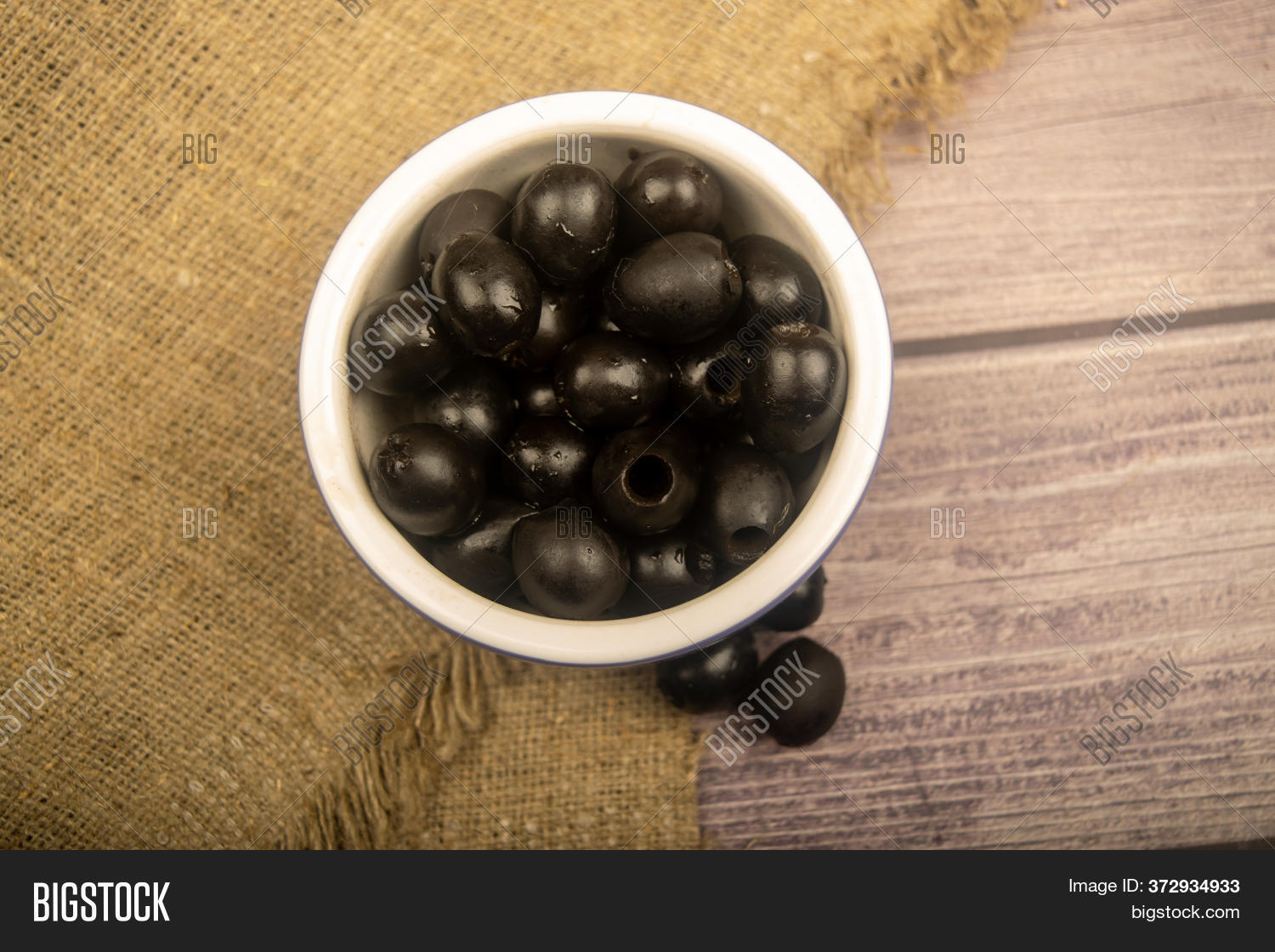 Black Seedless Olives Image & Photo (Free Trial) | Bigstock