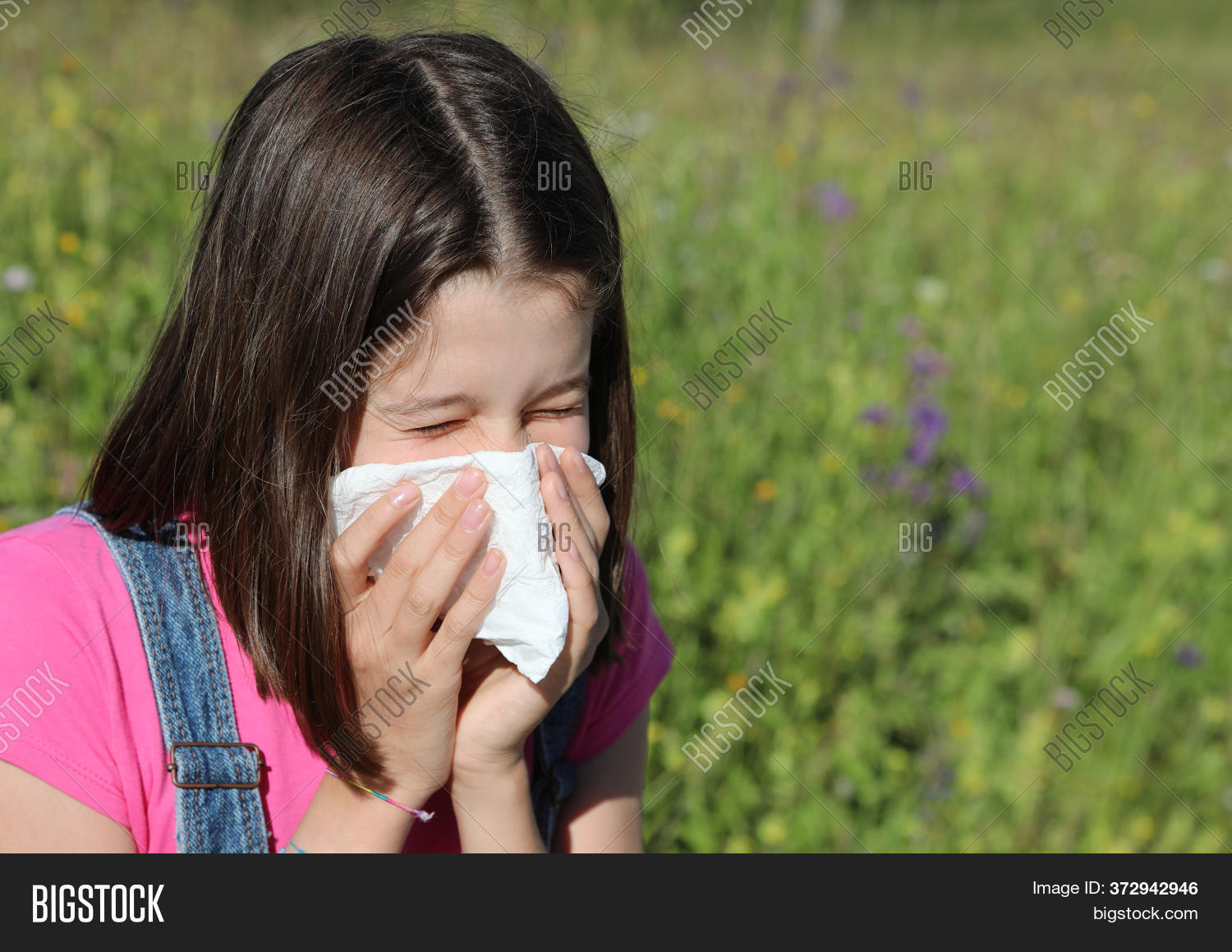 Young Girl Sneezes Image & Photo (Free Trial) | Bigstock