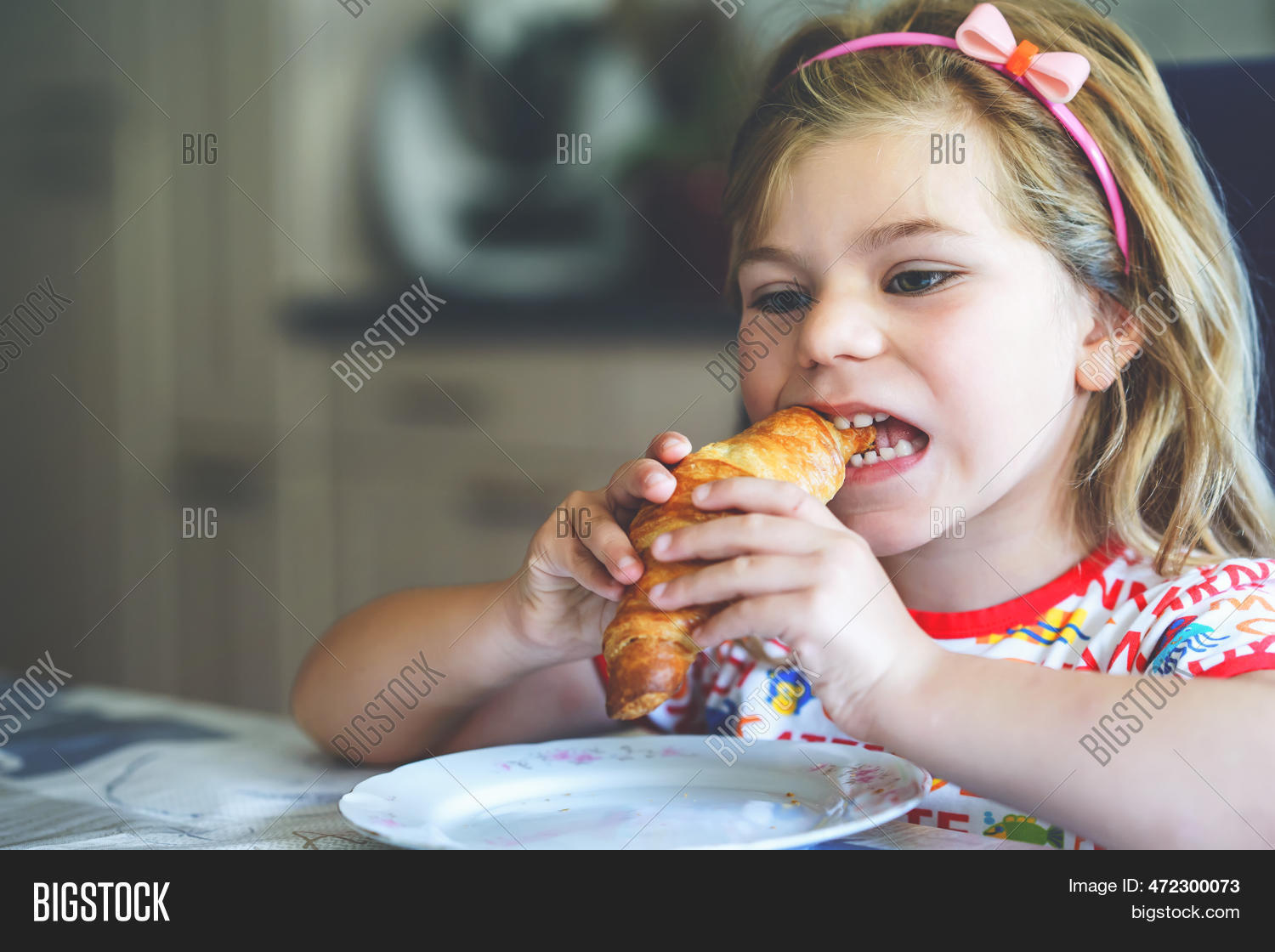 Smiling Child Image & Photo (Free Trial) | Bigstock