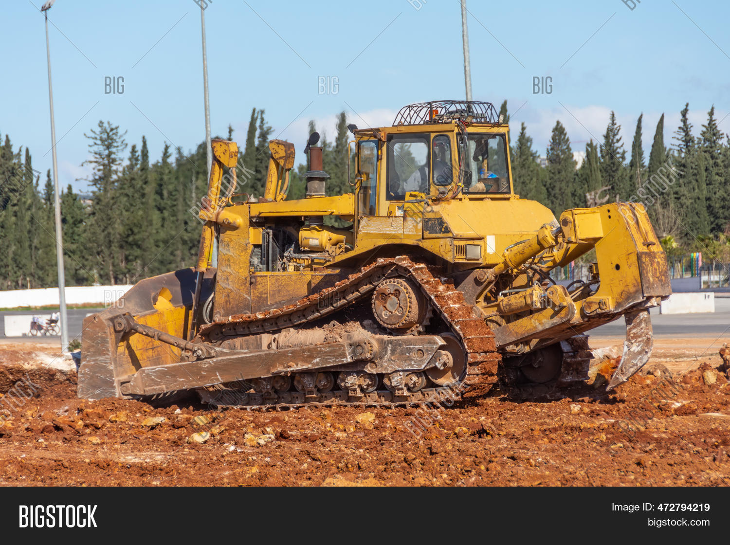 Bulldozer Plow Bucket Image & Photo (Free Trial) | Bigstock